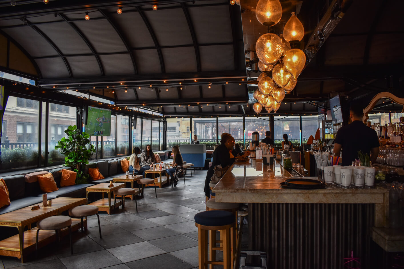 Magic Hour Rooftop Bar & Lounge at Moxy Times Square Review